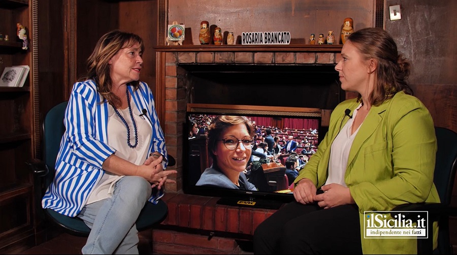 Da donna Sarina c'è la deputata Angela Raffa (M5S): "Alle Europee ...