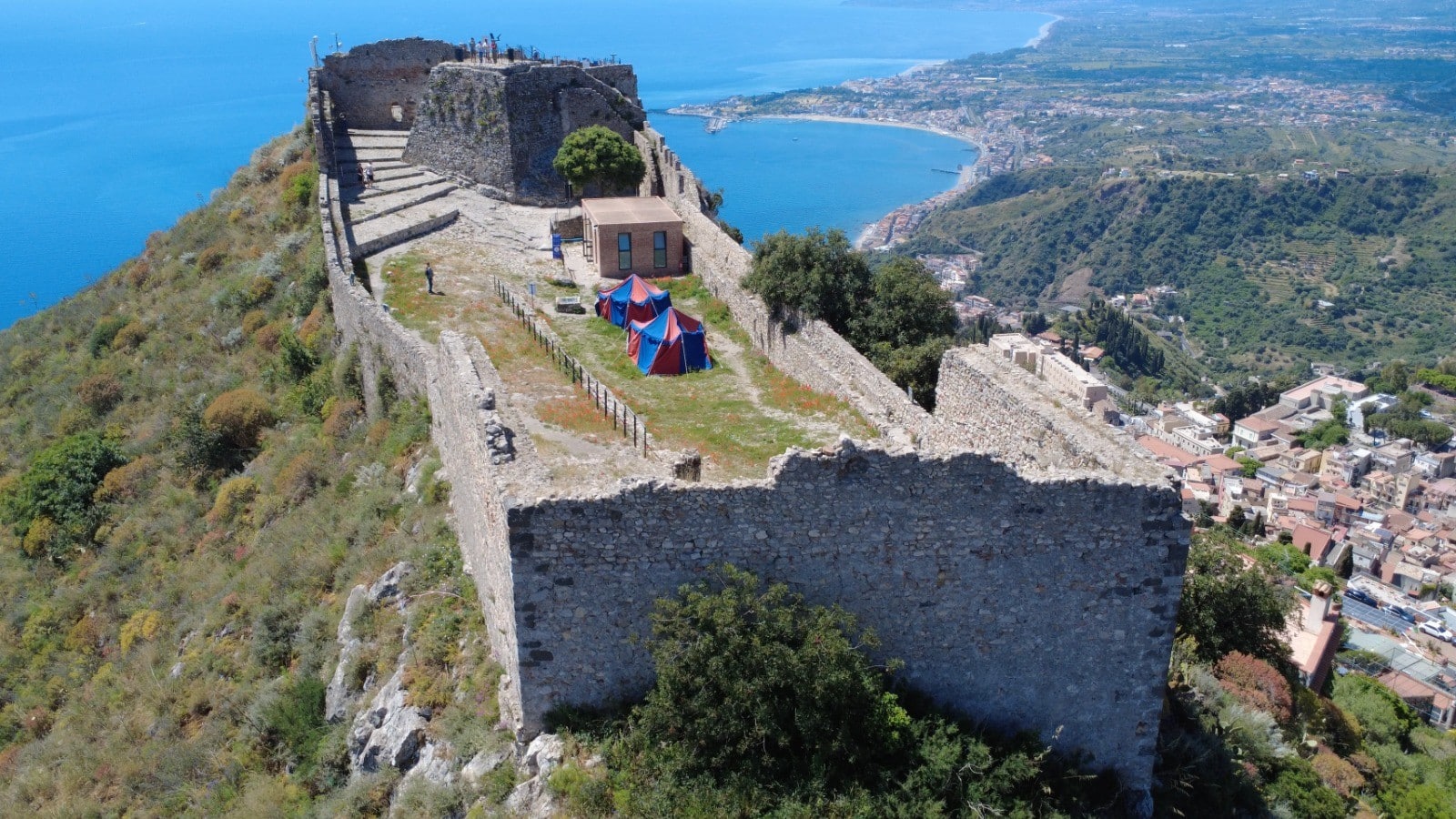 La Sicilia a due velocità: il mercato immobiliare tra sviluppo ...
